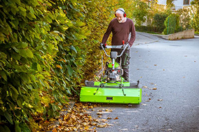 Zipper Petrol Brush Sweeper KM1000 3.6kw 1m wide Brush + collection box ...